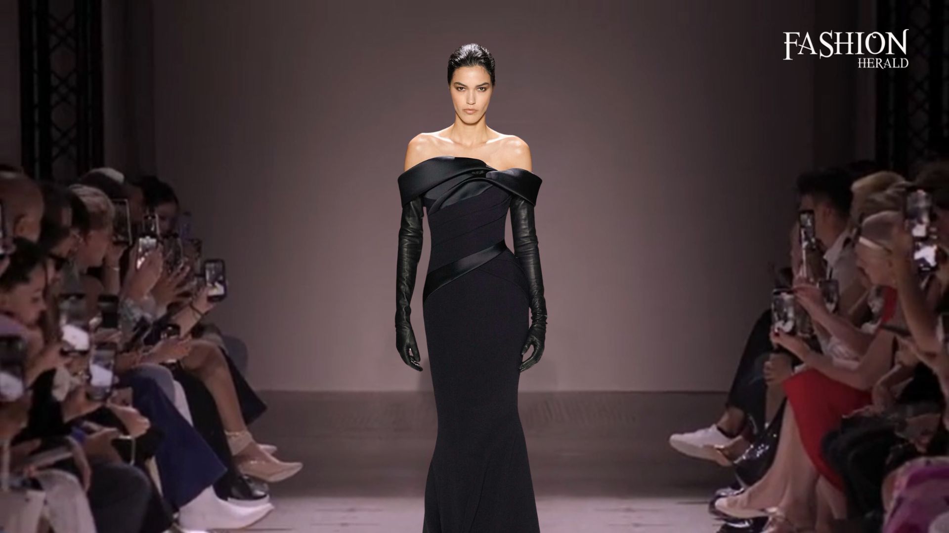 Elie Saab Unveils Fall/Winter 2024-2025 Haute Couture Collection ...