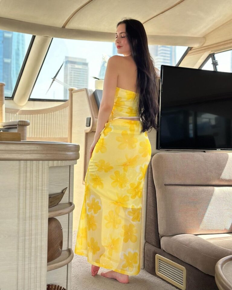 Fiona Allison: Serving Ultimate Vacation Goals in Dubai - Fashion ...